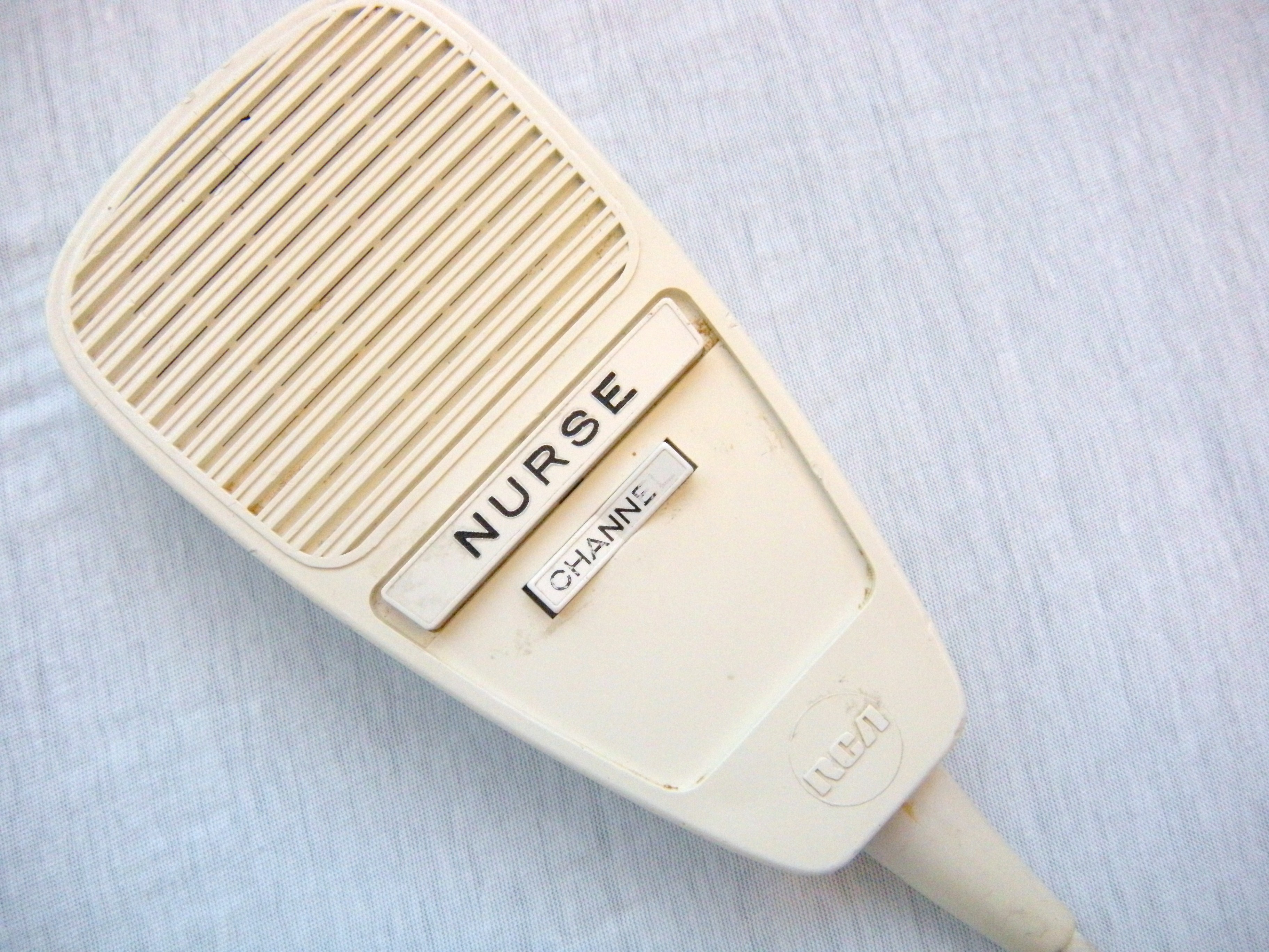 Die Krankenschwester | The Sick Sister | Page 2